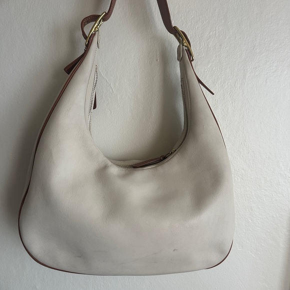 Coach | Bags | Coach Vintage East West Zoe Legacy Whitetan Leather Hobo ...